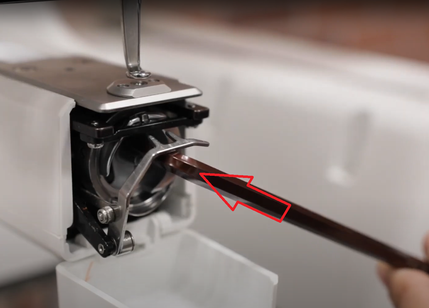 EM-1010: Needle Bar Depth – Ricoma